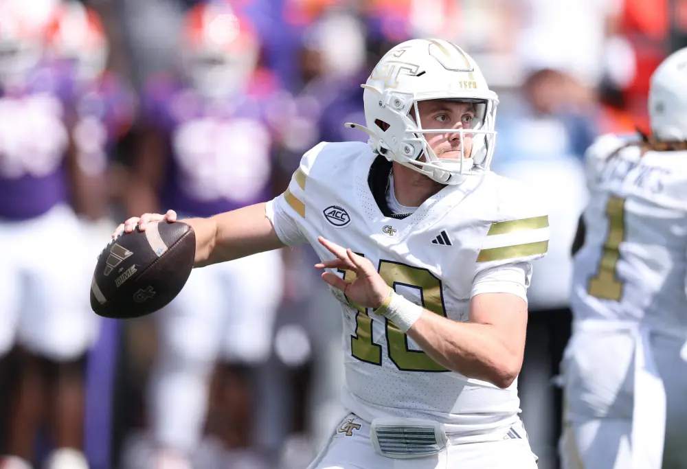 How to Watch Temple vs Georgia Tech: Live Stream NCAA College Football ...