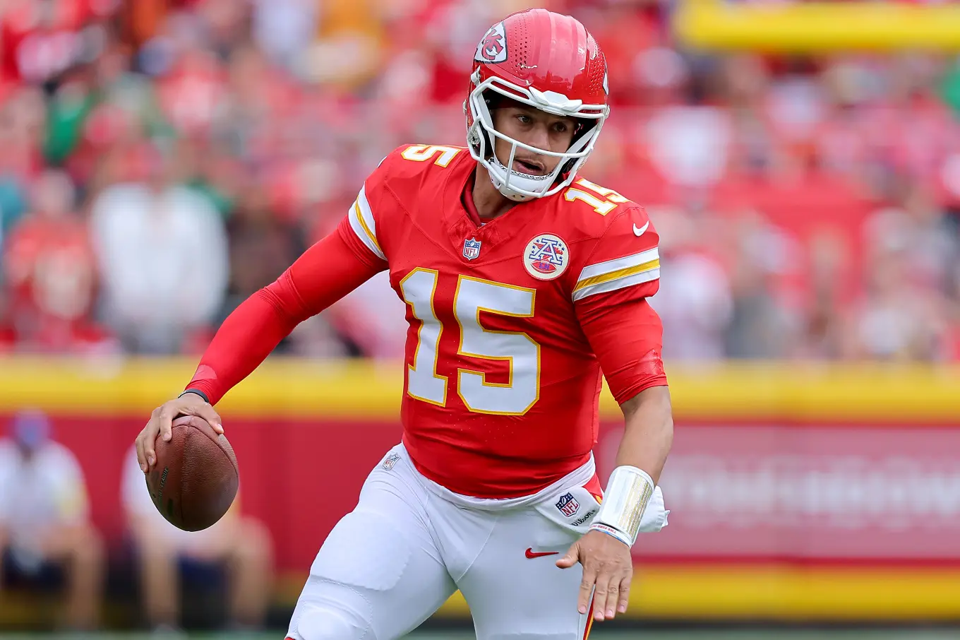 Kansas City Chiefs Reveal Major Patrick Mahomes Injury Update - Newsweek