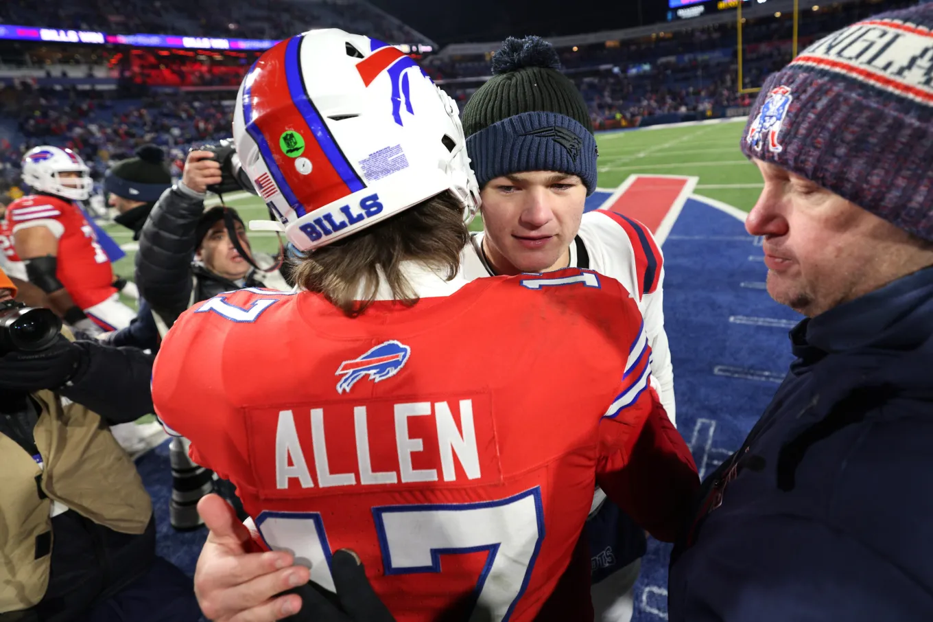 Bills' Josh Allen Doesn't Hold Back on Drake Maye - Newsweek
