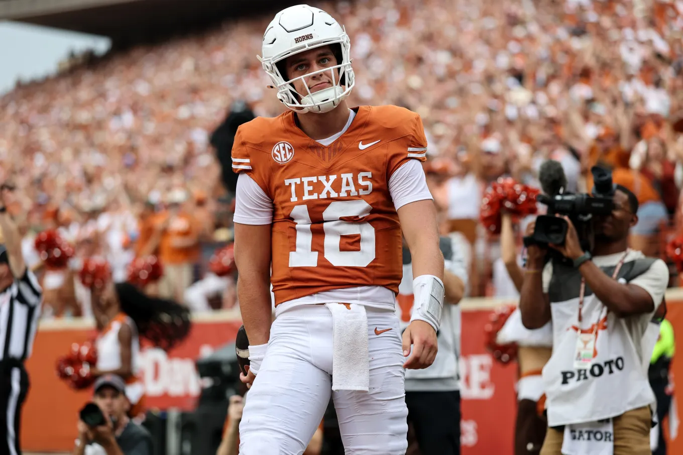 Tim Tebow Goes Off on Texas' Arch Manning Critics - Newsweek