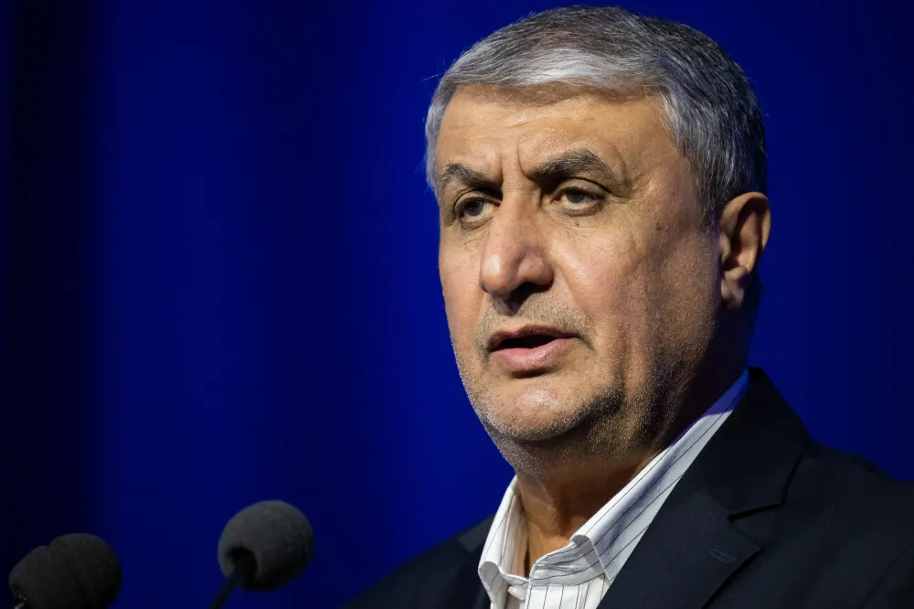 Russia and Iran Set to Sign New Nuclear Deal - Newsweek
