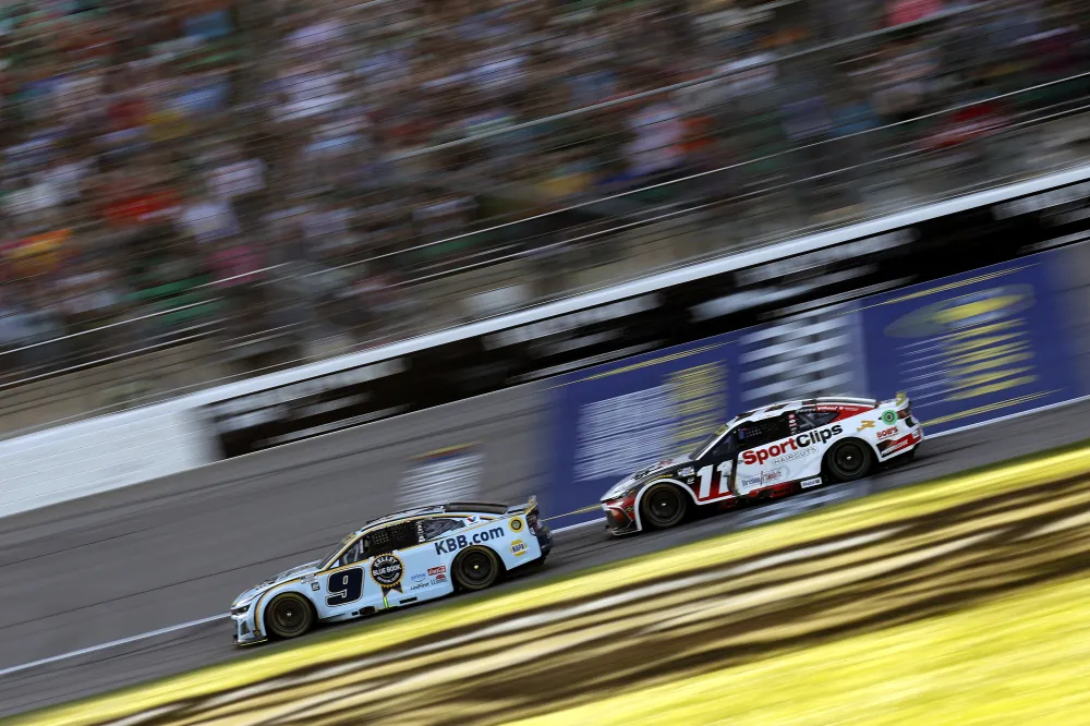 How Denny Hamlin Lost The Big Chance to Win at Kansas - 'Wanted it Bad ...