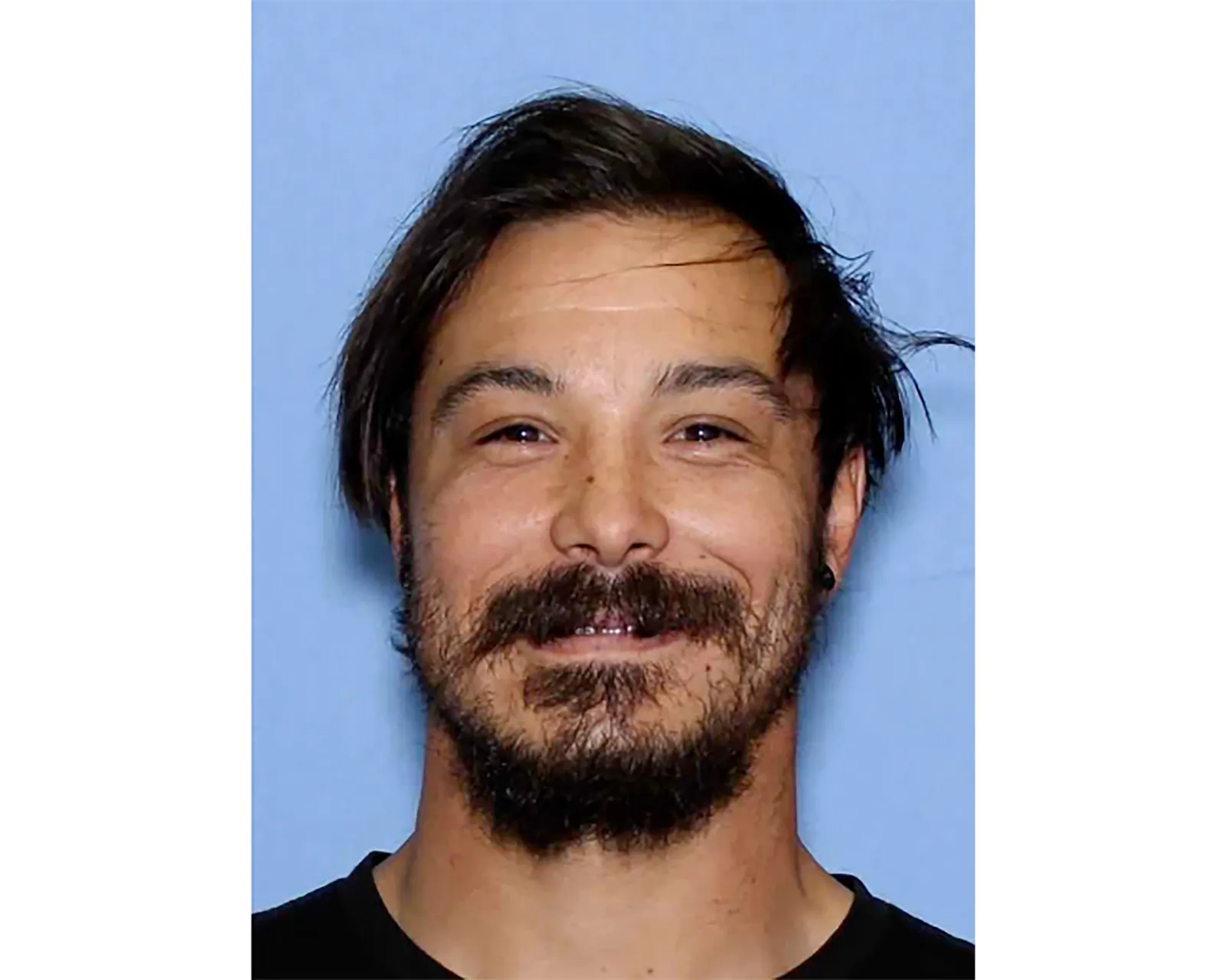 Travis Decker Update: Prosecutors Ask Judge to Drop Arrest Warrant ...