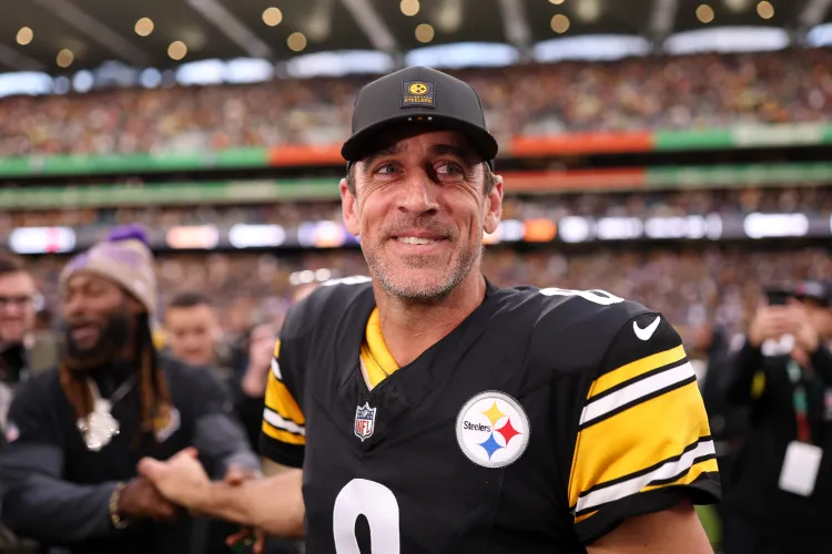 Steelers' Aaron Rodgers Drops Surprising Hint About NFL Future - Newsweek