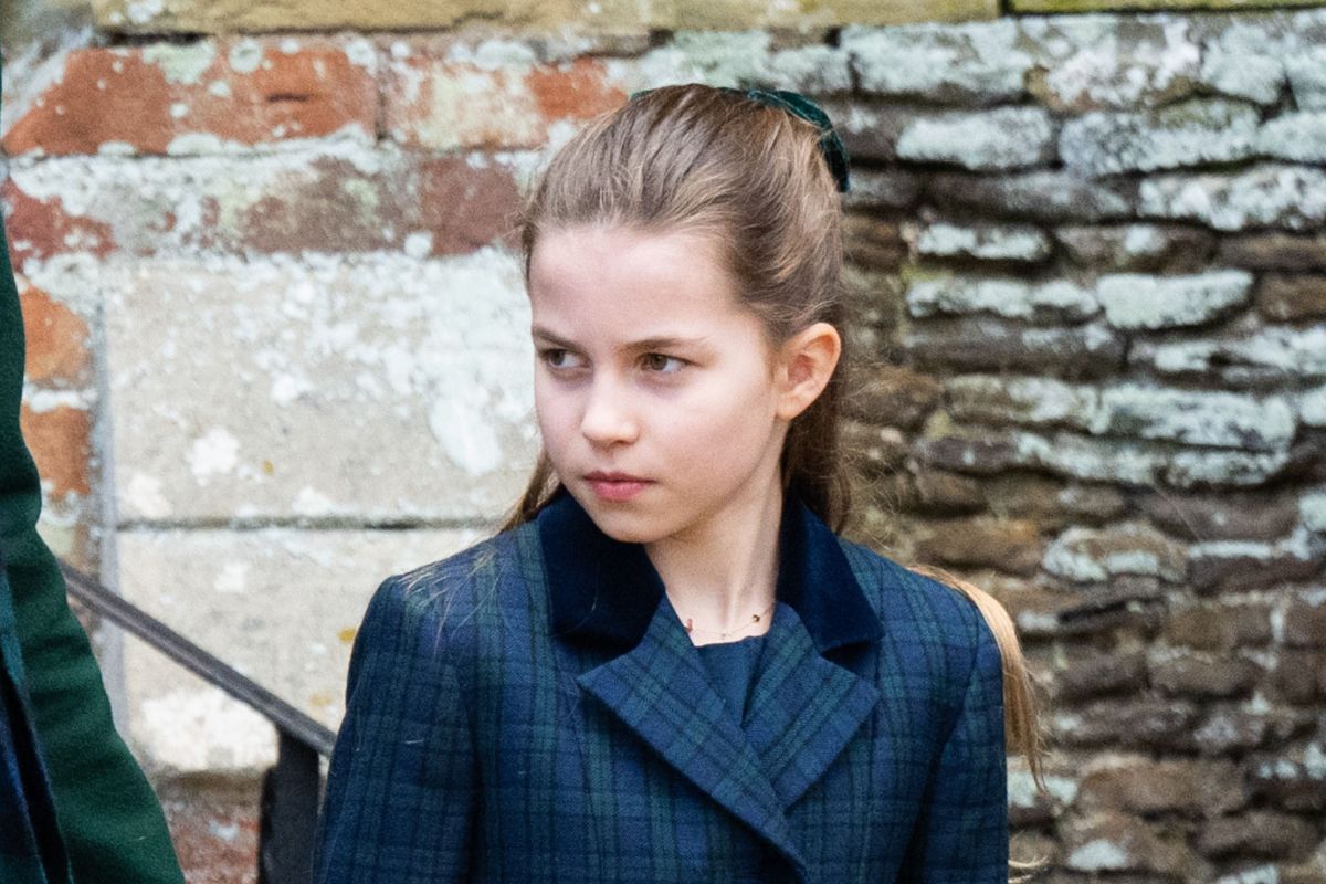 Princess Charlotte Reacting to Cameras Like Princess Diana Goes Viral ...