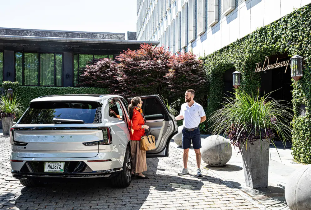 Volvo CEO Expects Some Automakers to Fail, Plans US-Made ‘Big Car’ - Newsweek