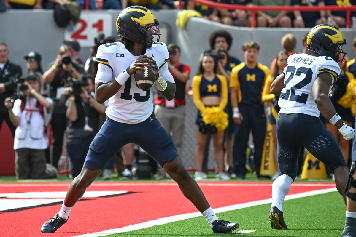 How to Watch Wisconsin vs Michigan: Live Stream College Football, TV ...