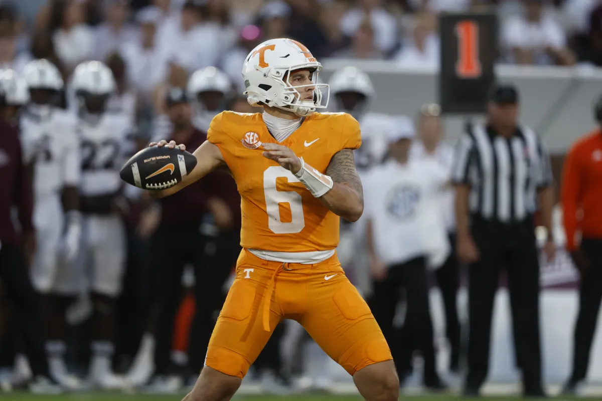 How to Watch Arkansas at Tennessee: Live Stream NCAA College Football ...