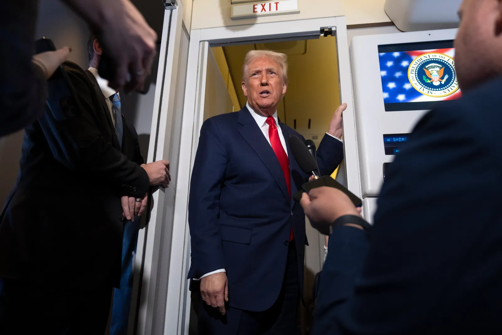 Trump and Chinese Leader, Xi Jinping, Meeting in South Korea for Trade ...
