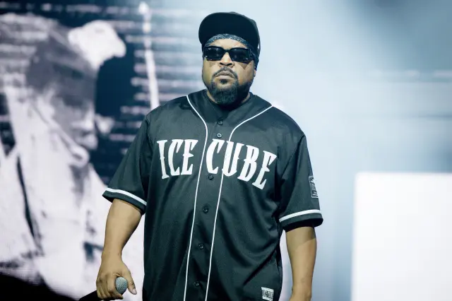 Ice Cube's response to backlash over his new song goes viral - Newsweek
