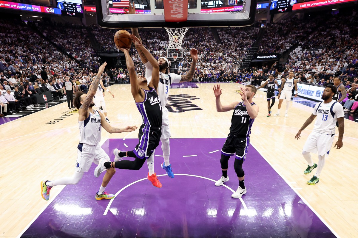 Mavericks Announce Major Contract Decision on Dereck Lively - Newsweek