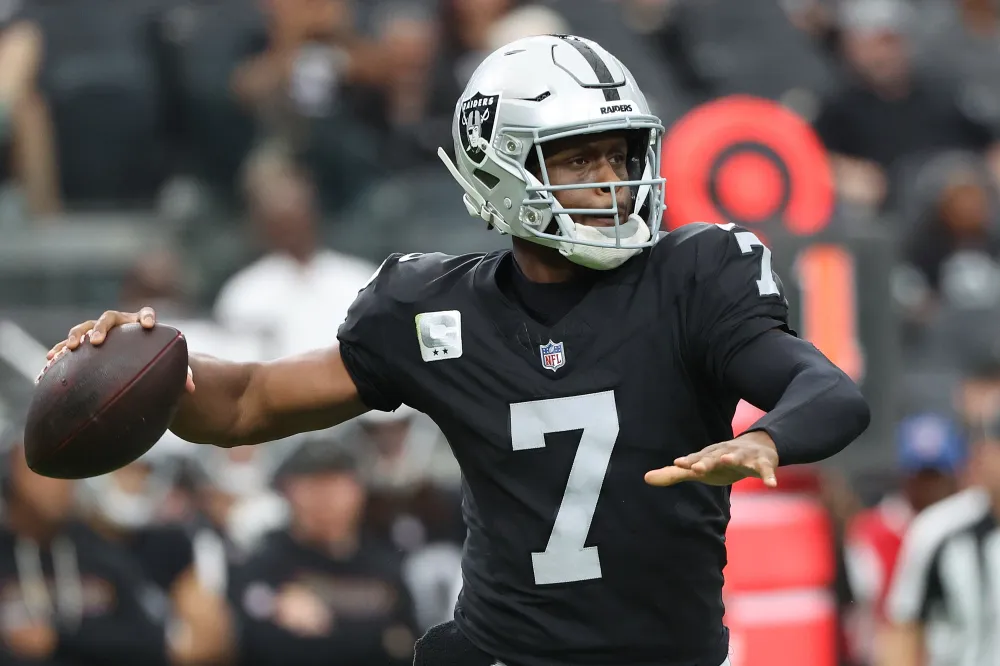Raiders' Latest Prediction Spells Bad News for Geno Smith - Newsweek