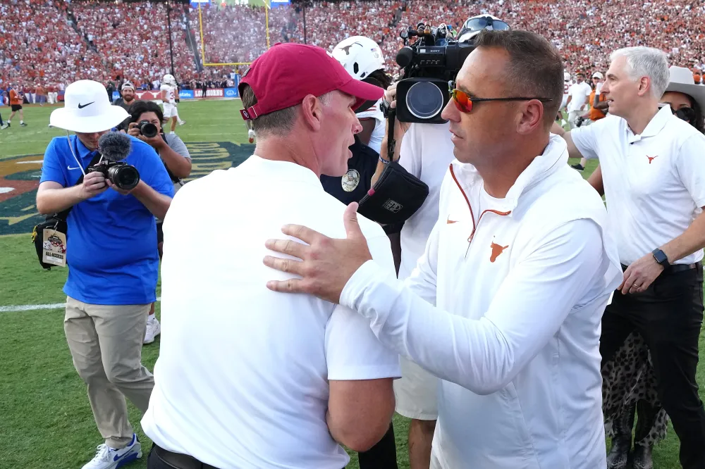 Texas vs. Oklahoma Odds, Player Props, Best Bets: Horns Favored Over OU ...