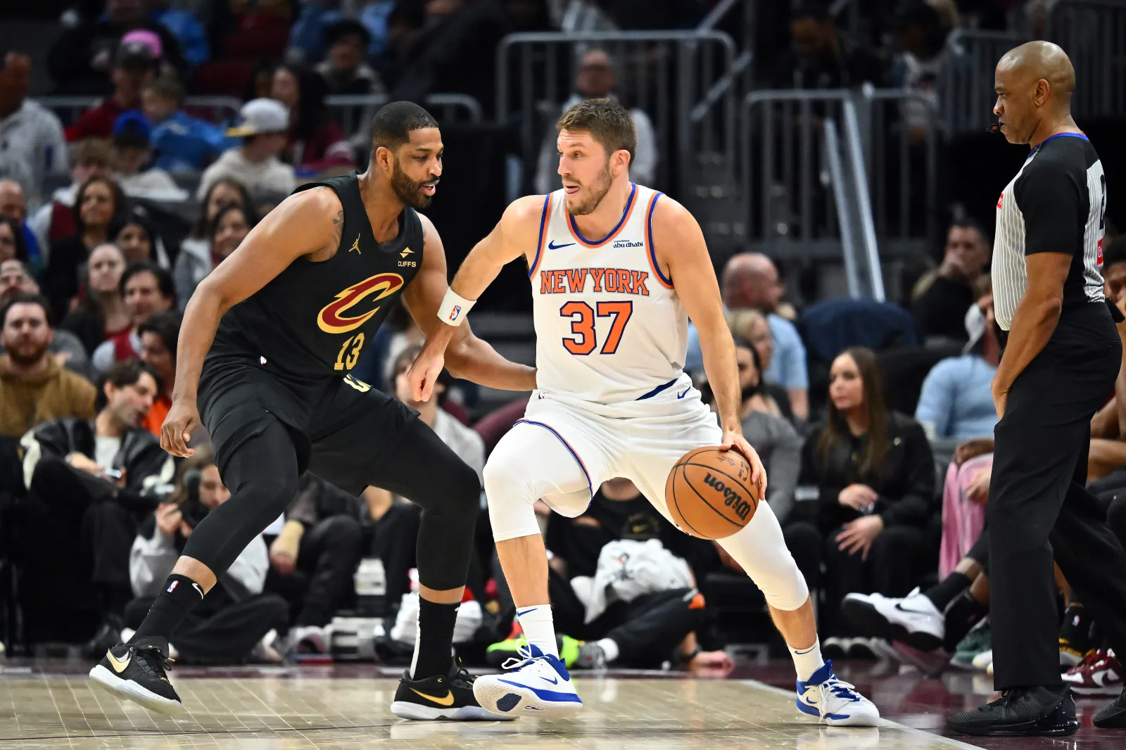 Knicks Cut Ties with 2 Former Lakers Ahead of Opening Night - Newsweek