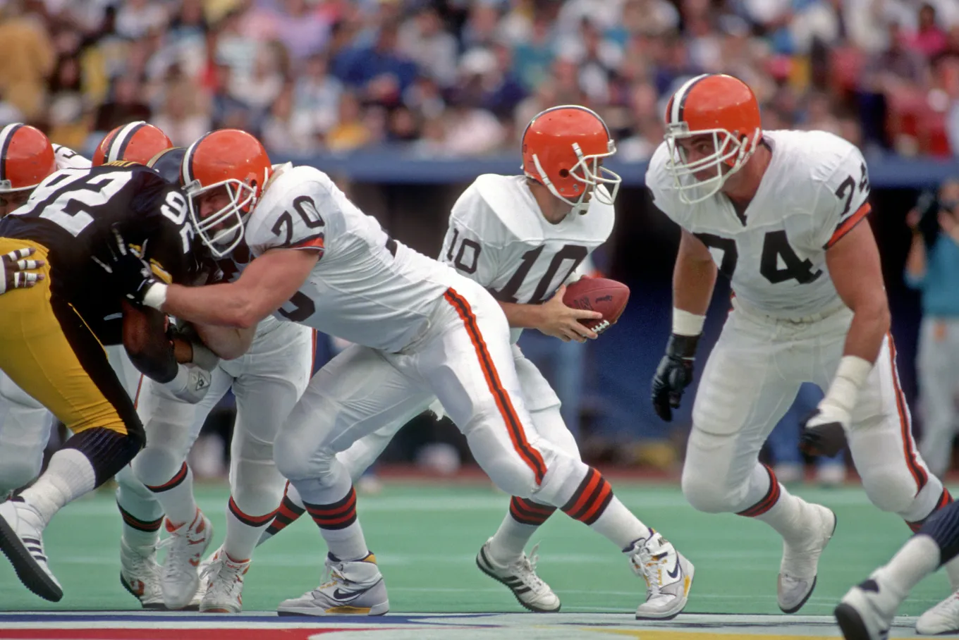 Former Notre Dame, NFL Star Larry Williams Dies Suddenly at 62 - Newsweek