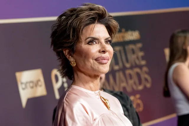 Lisa Rinna Opens Up About ‘The Traitors’ Season 4 - Newsweek