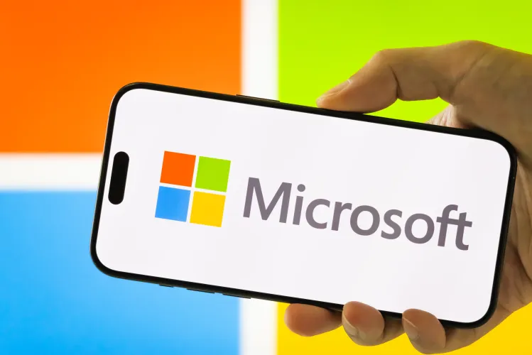Microsoft Outage: Azure, Xbox and Outlook Suddenly Went Down - Newsweek