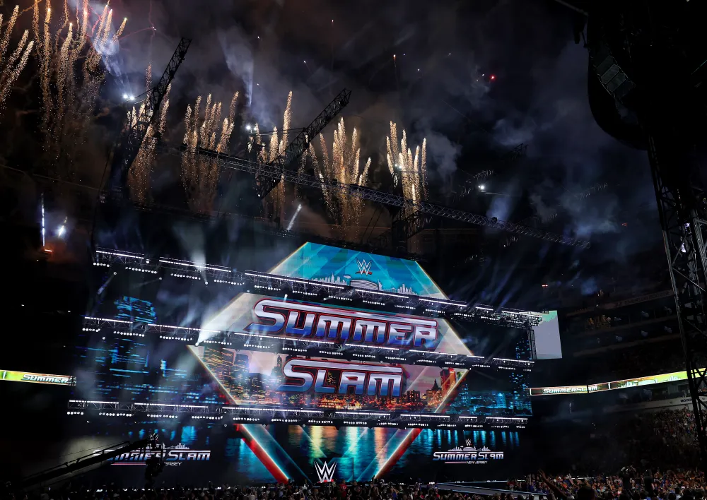 Huge WWE Contract Situation Could Lead to Presentation Change - Newsweek