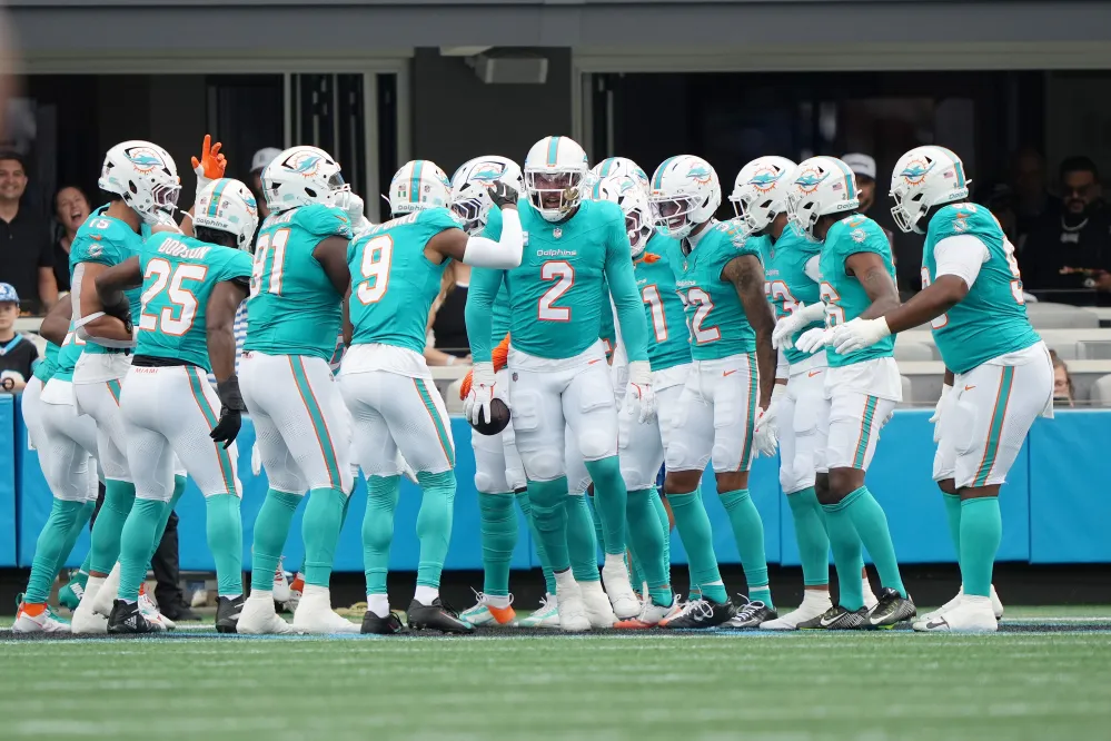 Dolphins Pro Bowler Emerges as Big Trade Target Amid Miami's Struggles ...