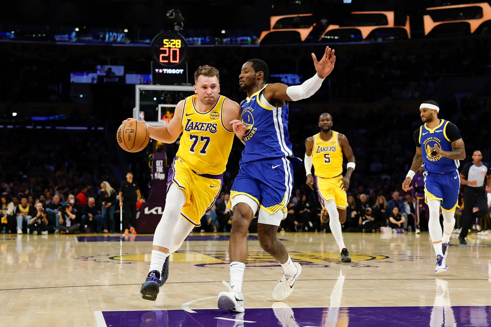 Luka Doncic Injury Update: Lakers' JJ Redick Provides Latest - Newsweek