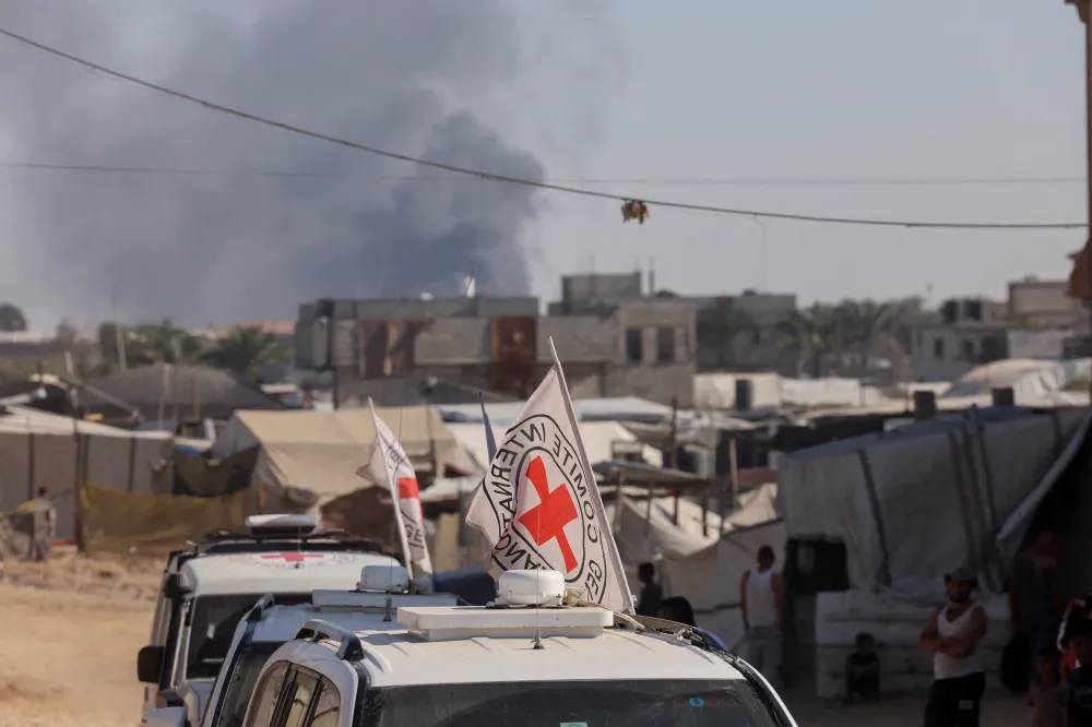 Inside the Red Cross’ Mission to Deliver Bodies and Uphold the Law in ...