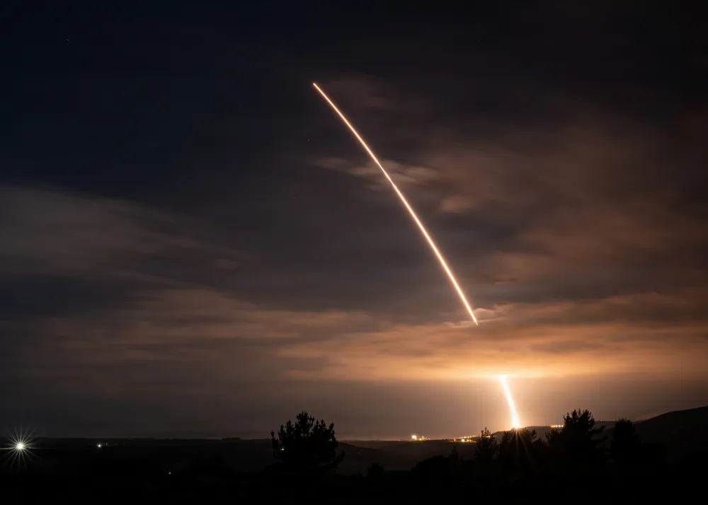 Photo Shows Test Launch of US Minuteman III Nuclear Missile - Newsweek