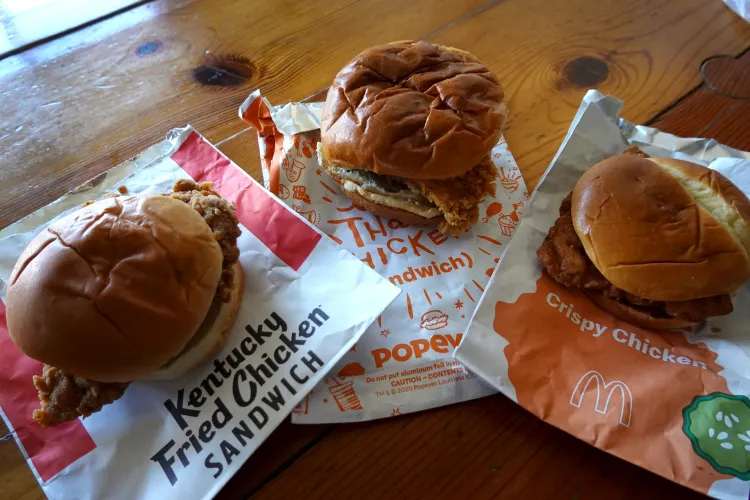 National Fried Chicken Sandwich Day: List of restaurant deals - Newsweek