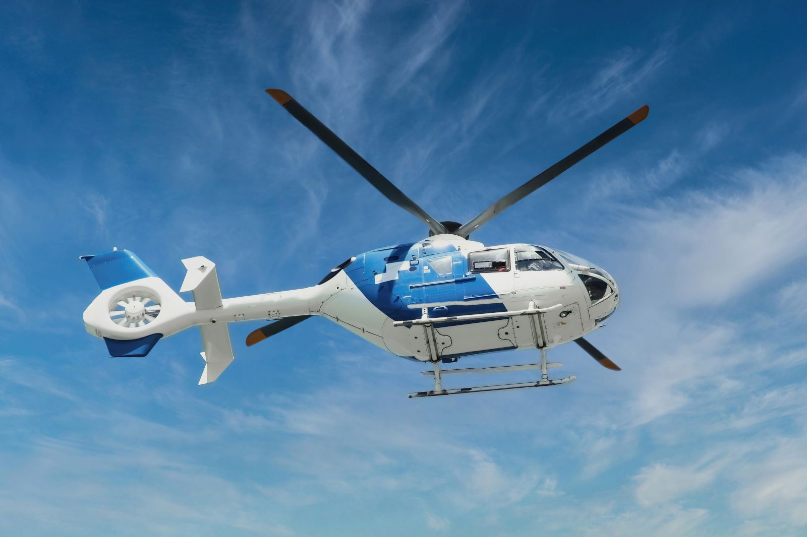 One Dead After LifeFlight Helicopter Crashes in Tennessee - Newsweek
