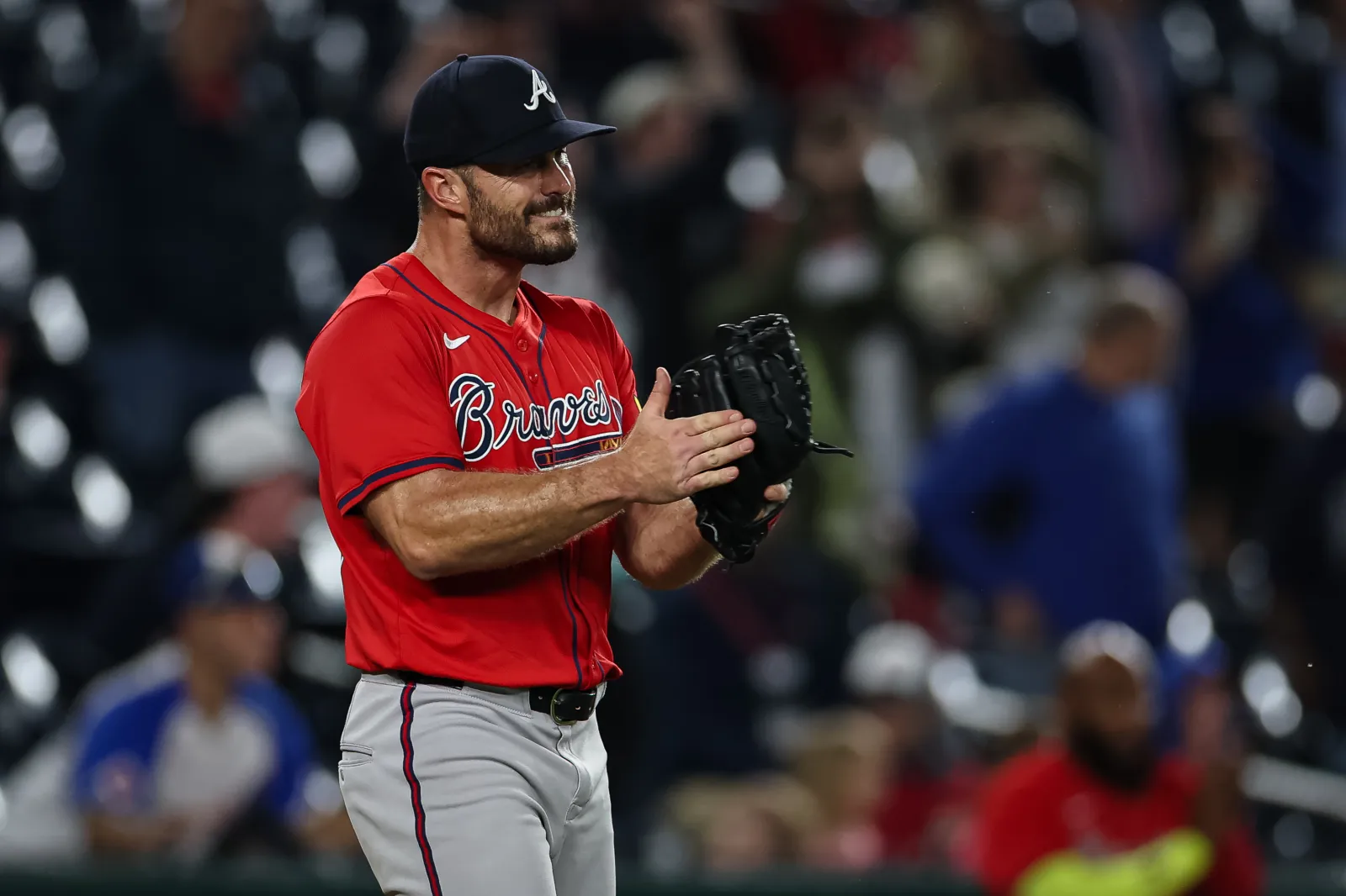 Braves Shockingly Sever Ties With 0.74 ERA Pitcher Acquired in Trade ...