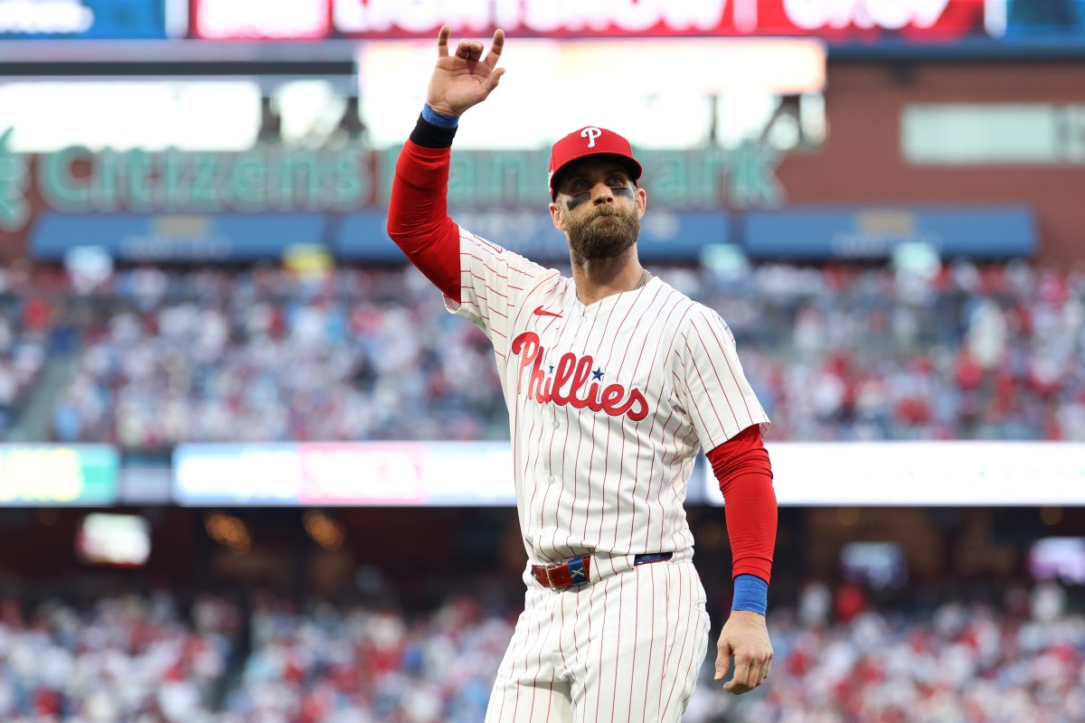 Wild Phillies Trade Idea Sends Bryce Harper to Cubs for Just 2 Players ...