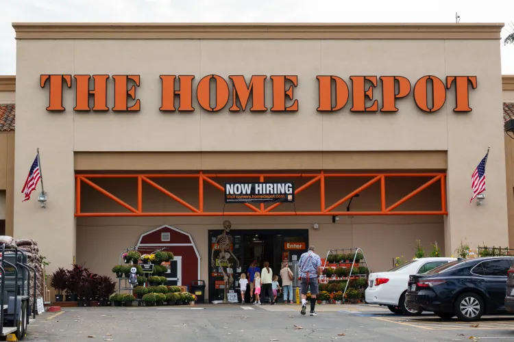 Home Depot Responds to Thanksgiving Boycott - Newsweek