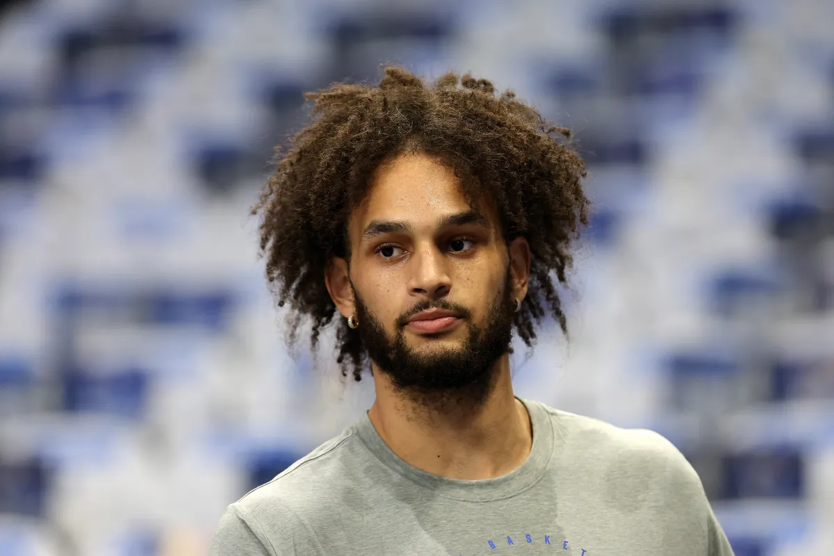Mavericks Receive Unfortunate Injury Update on Dereck Lively - Newsweek