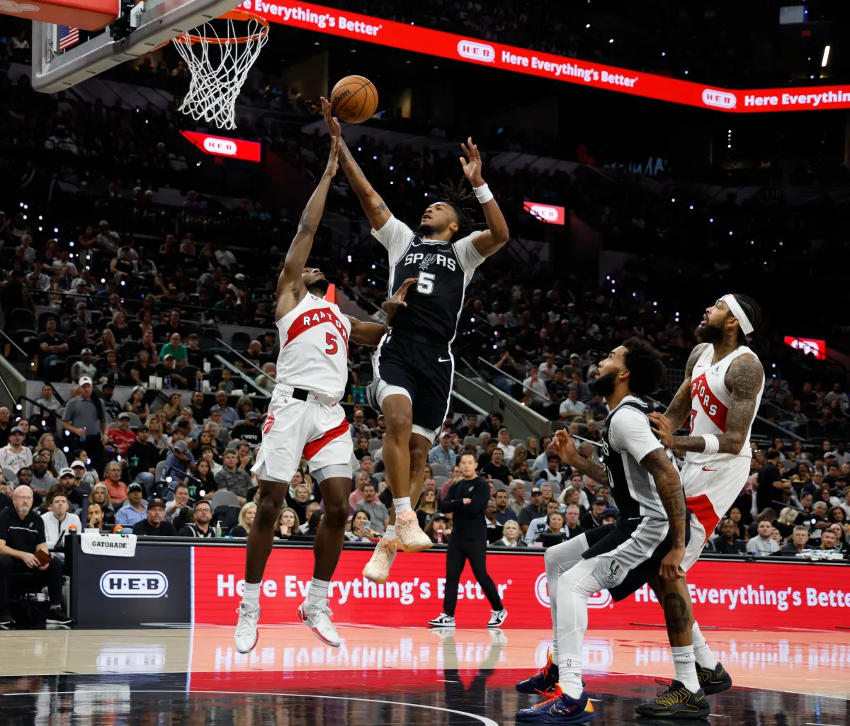 Spurs Head Coach Offers Further Confusion on Mysterious Stephon Castle ...