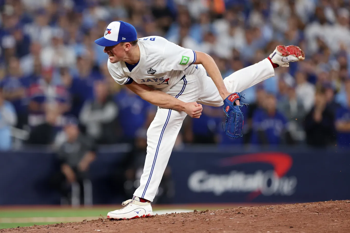Blue Jays Postseason Star Predicted to Betray Toronto, Sign With ...