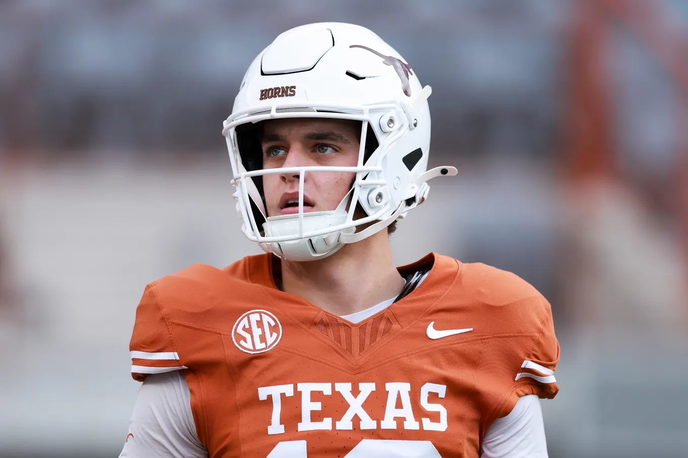Arch Manning Makes Big Financial Decision After Announcing Return to ...