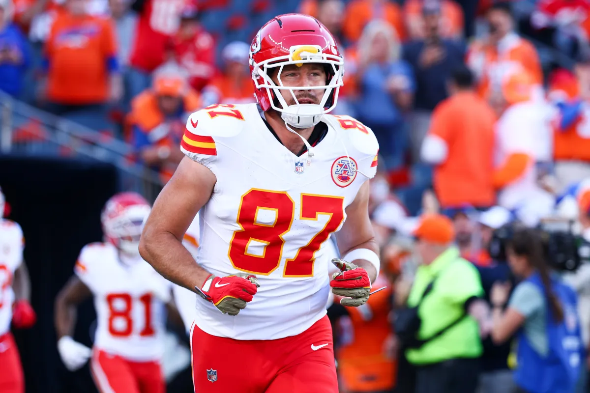Travis Kelce Gets Brutal Wake-Up Call From Rival NFL Coach - Newsweek
