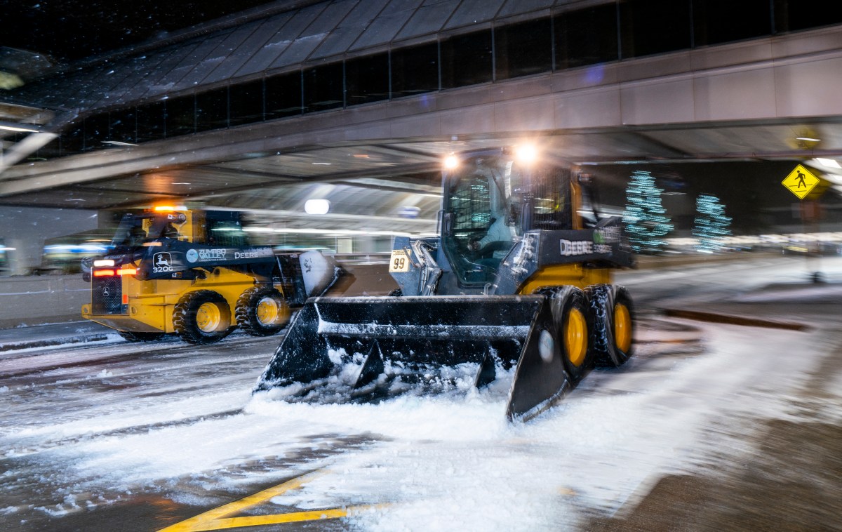 Winter Storm Warning As 14 inches of Snow To Strike: 'Delay All Travel ...