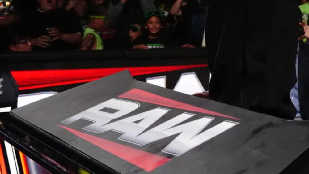 Popular WWE Star Spotted at Monday Night Raw Location - Newsweek