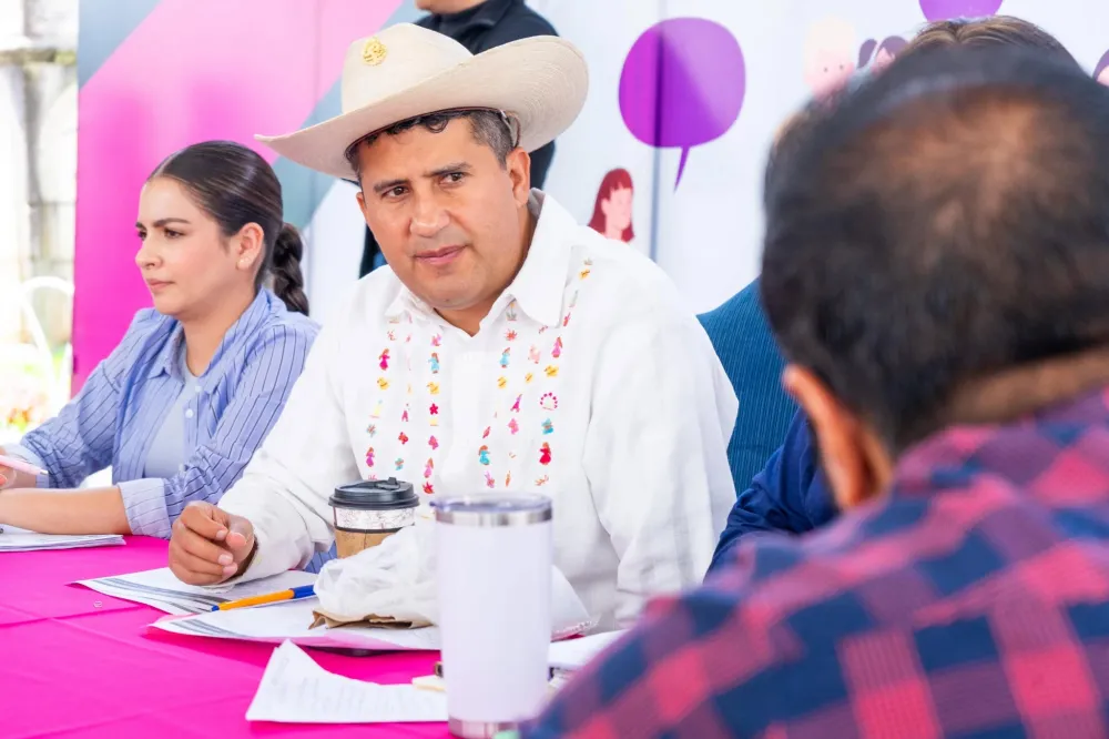 Mexico Mayor Shot Dead Amid Push for More Federal Aid to Fight Drug ...