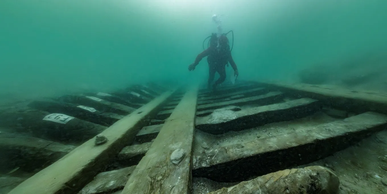 Archaeologists Discover Wreck of Nearly 2,000-Year-Old Pleasure Boat ...