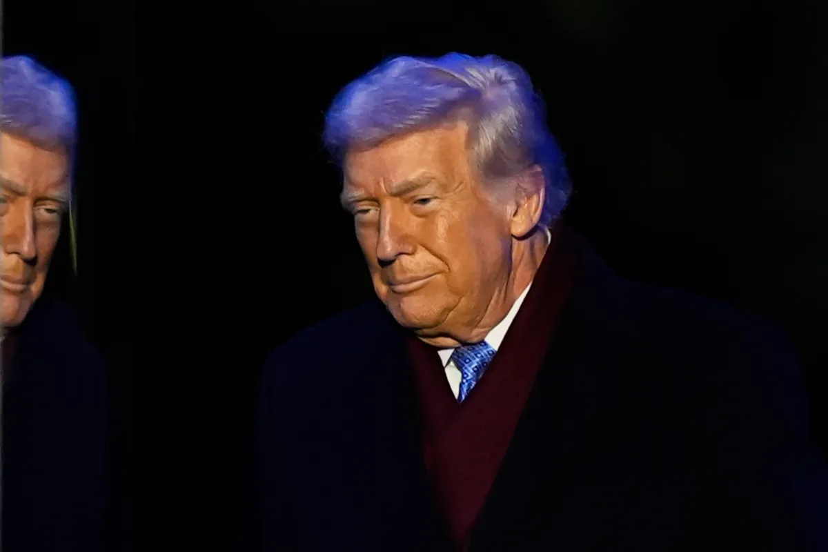 Donald Trump’s Approval Rating Goes Underwater in Two GOP-Leaning ...