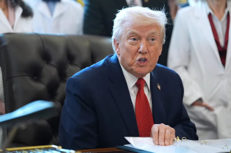 Donald Trump's disapproval rating hits new high in key swing state ...