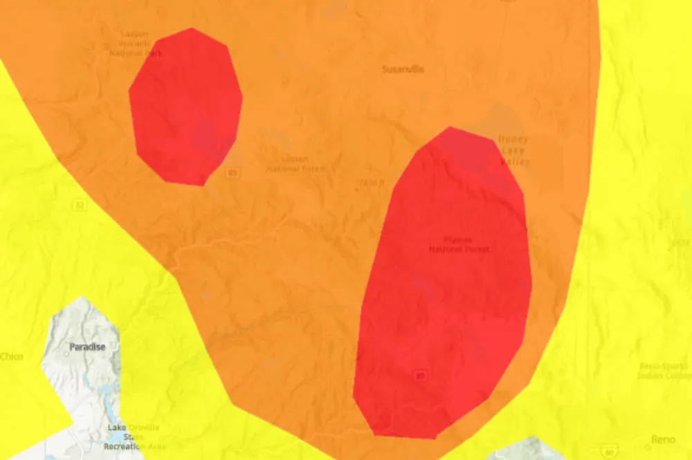 California Wolf Fire Map Shows Where Blaze Grew Overnight - Newsweek