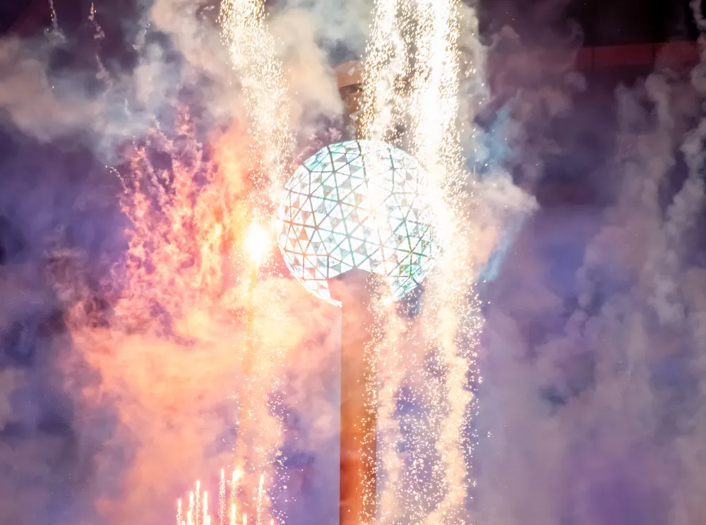 Nationally Televised New Year’s Eve Shows this 2025: How to Watch Ball ...