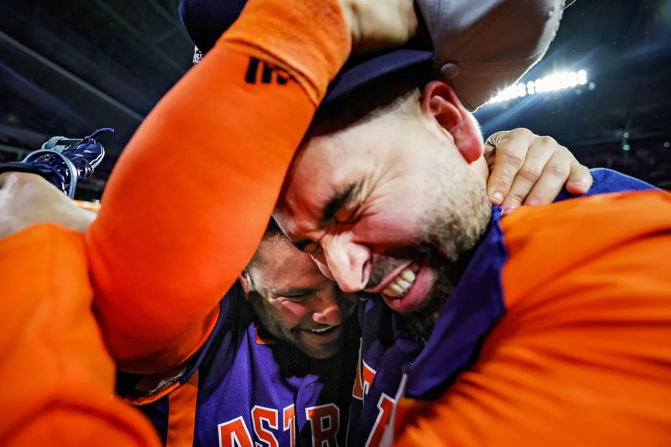 Former Astros World Series Champion Pitcher Joining Diamondbacks ...