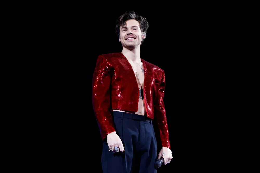 Harry Styles Releases ‘Forever, Forever’ Video From Love on Tour Finale ...