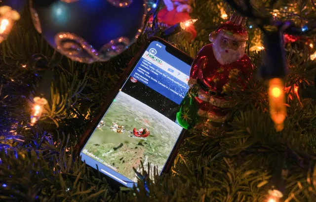Santa Tracker 2025 Live Updates: See Where Santa Claus Is Right Now ...