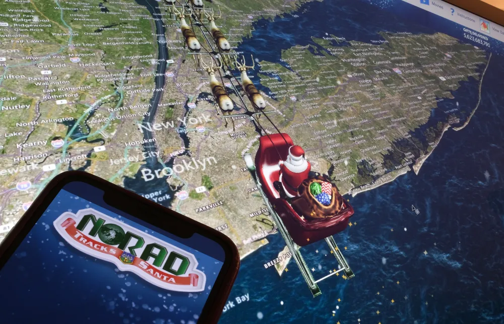 Santa Tracker 2025 Live Updates: See Where Santa Claus Is Right Now ...