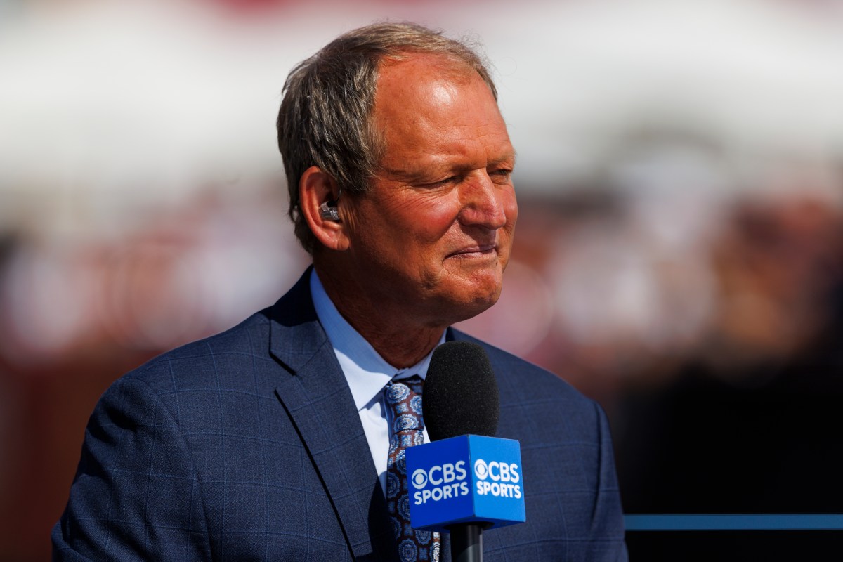 Rick Neuheisel Predicts Winner of SEC Championship Game - Newsweek