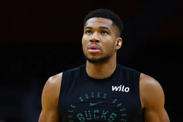 Bucks Make Final Decision on Giannis Antetokounmpo Trade: Report - Newsweek